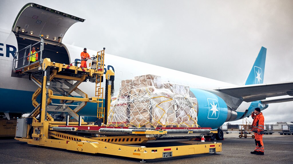 Air cargo: The different types best suited for air freight | Maersk
