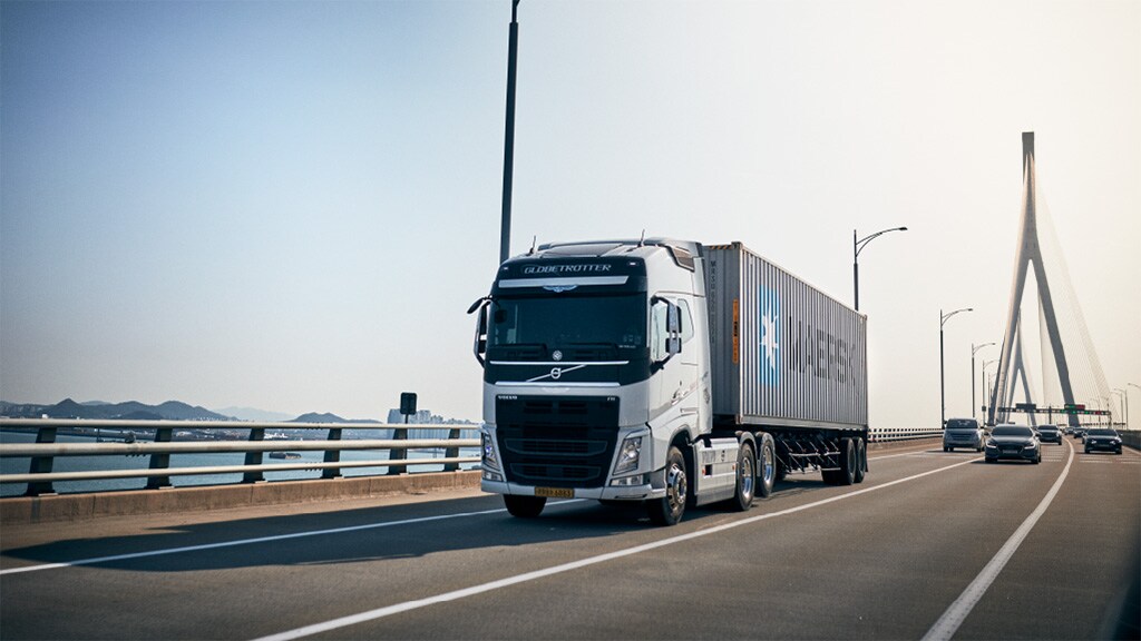 What is Inland Transport and When to Integrate Ocean Freight | Maersk