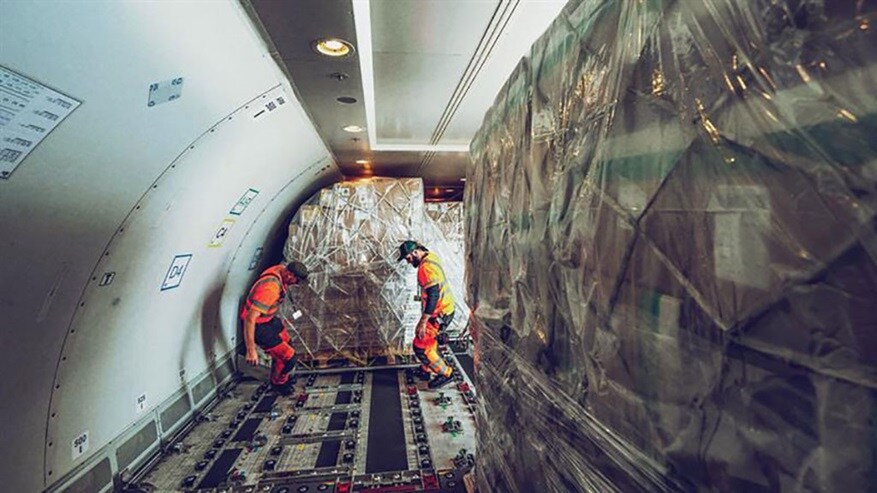 AWB Tracking: How to Track Air Cargo, Benefits and More | Maersk