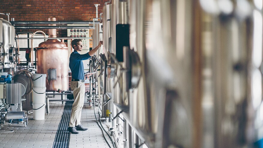 5 alcoholic beverage logistics challenges and their neat solutions | Maersk