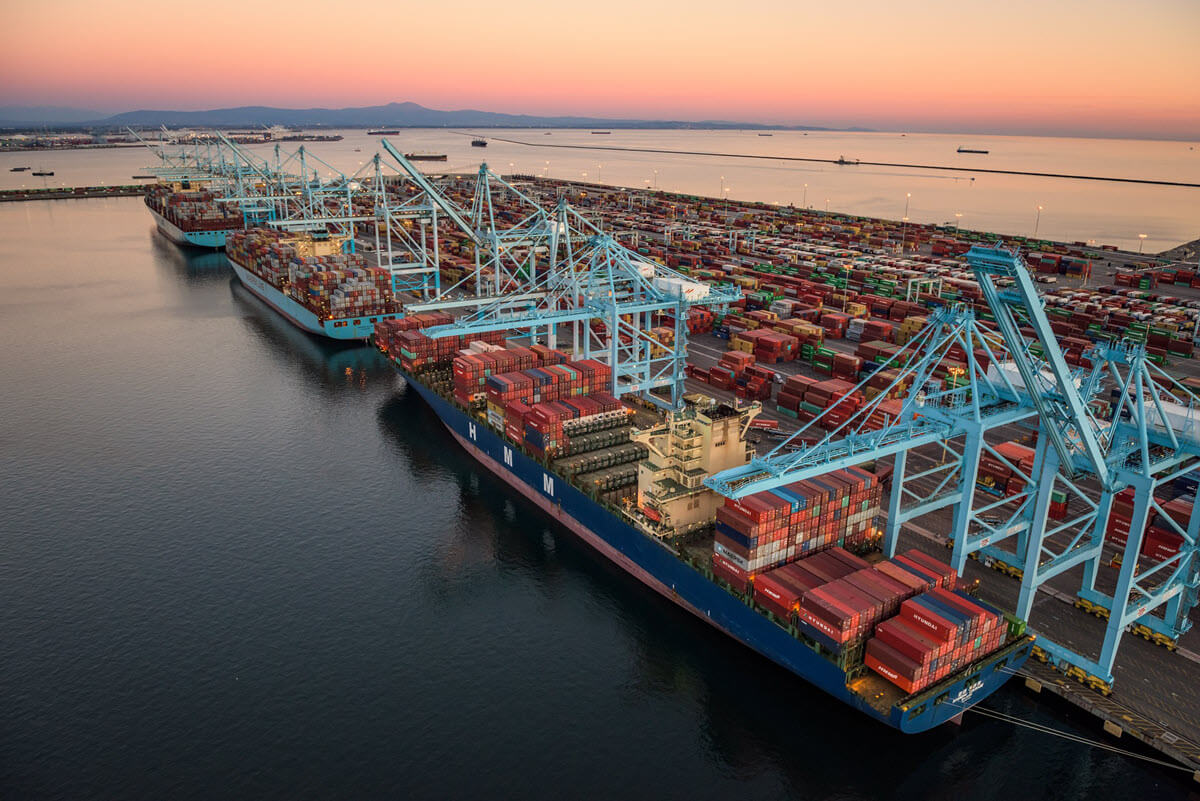 A.P. Moller - Maersk reports solid uplift in earnings and strong cash ...